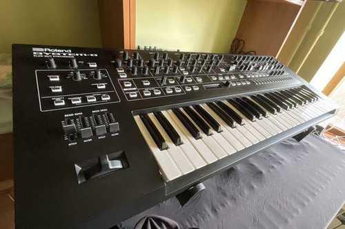 Roland System 8