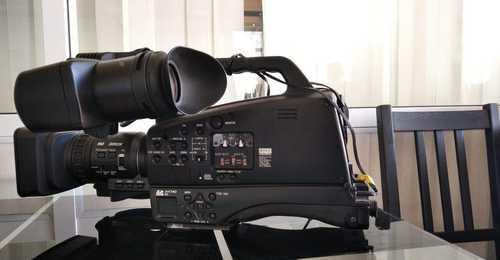 Видеокамера Panasonic AG-HMC84ER