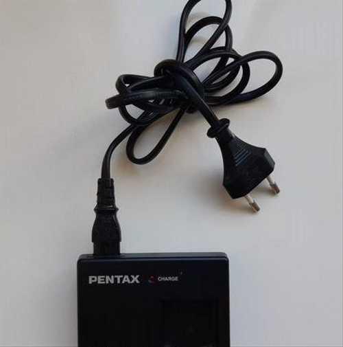 Зарядное устройство Pentax D-BC63