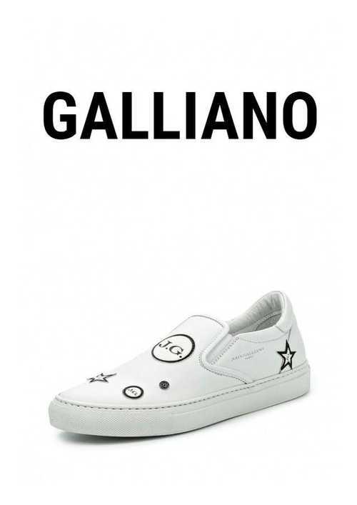 Слипоны от бренда John Galliano