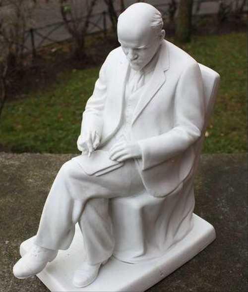 Скульптура В.И. Ленина. Бисквит. СССР