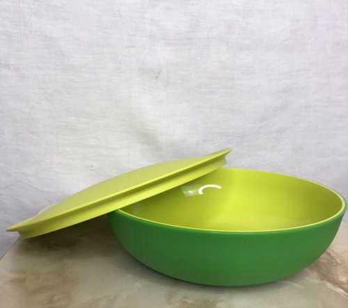 Tupperware салатник 740 мл