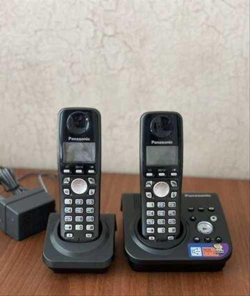 Радиотелефон с автоответчиком Panasonic KX-TG7225