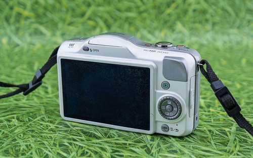 Panasonic Lumix DMC-GF3 body white продажа/обмен