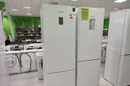 Новый Холодильник Samsung RB37A5400WW/WT