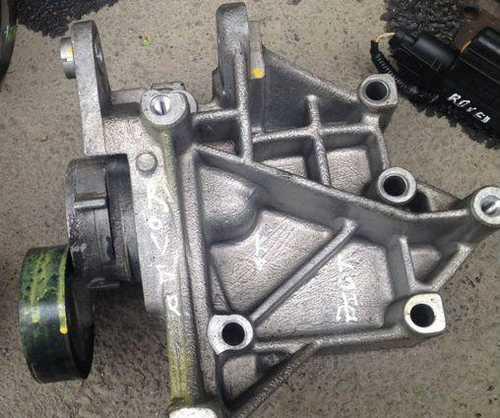 Кронштейн компрессора кондиционера Land Rover 75 2