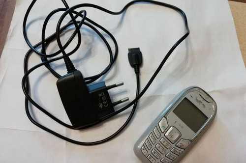Телефон Siemens A70 с з/у