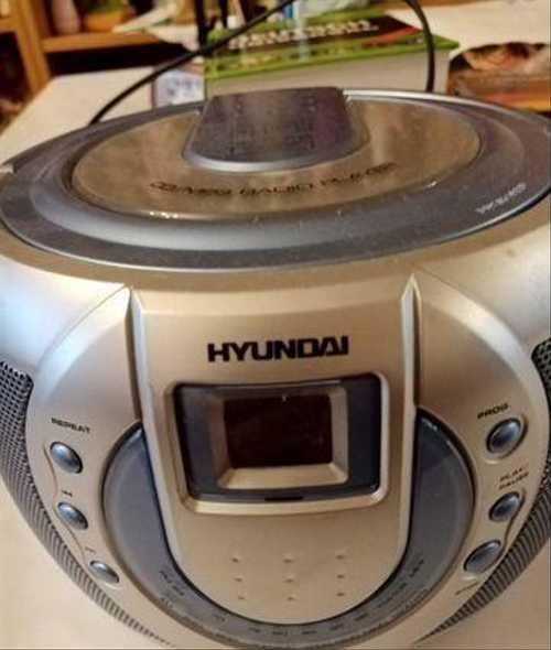 Магнитофон hyundai CD/MP3 radio player