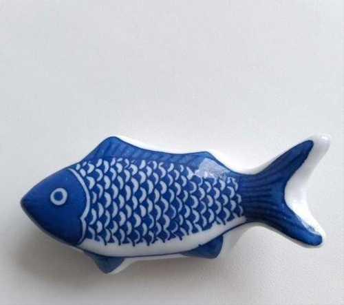 Фарфоровая статуэтка (япония) "Рыбка"