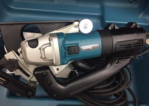 Штроборез Makita SG1250