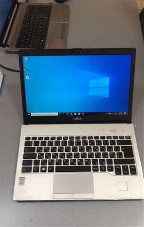 Ноутбук Fujitsu Lifebook S935