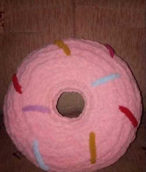 Декоративная подушка пончик