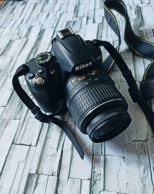 Nikon D3000