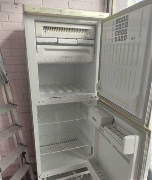 Холодильник бу stinol-104L