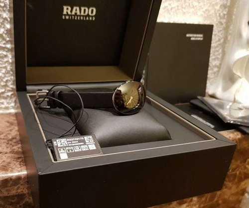 Новые оригинальные часы Rado Esenza