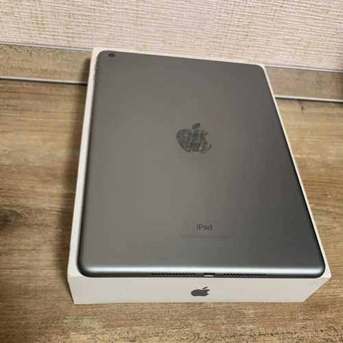 Apple iPad (6го поколения) Space Grey 32Gb Wi-Fi