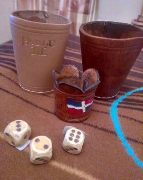 Кожаные раритетные стаканы