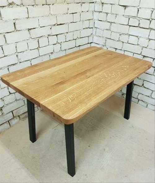 Обеденный стол в стиле лофт из массива дерева