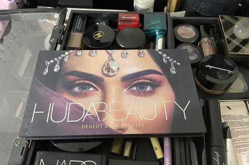 Палетка Huda beauty Desert Dusk оригинал