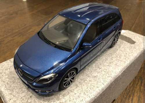 Mercedes Benz B-classe 1/18