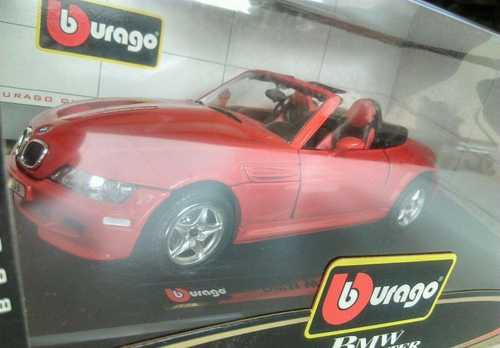 Модель 1/24 Bburago BMW M roadster