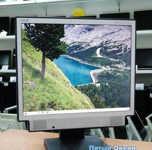 Монитор 17" NEC LCD1760NX TN 5x4 VGA 16мс 75Гц