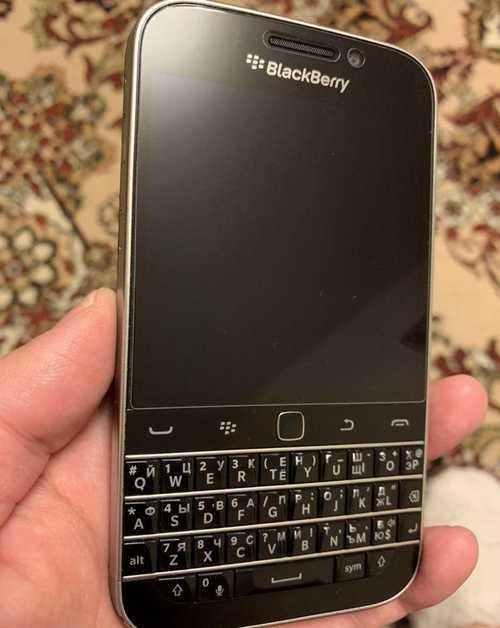 Телефон BlackBerry classic q20 как новый