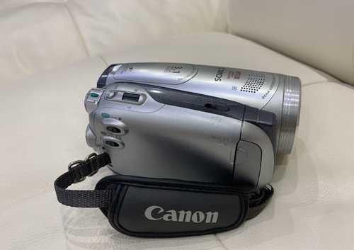 Видеокамера Canon HV20