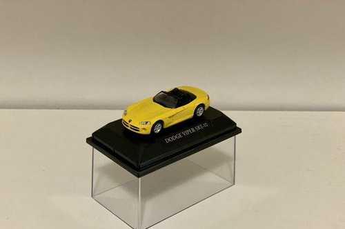 Модель dodge viper 1:72