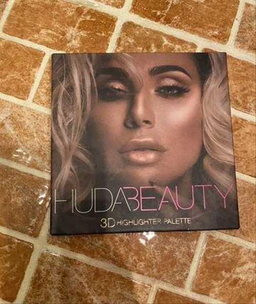 Палетка хайлайтеров Huda beauty