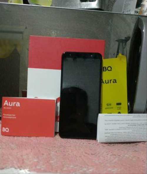 Телефон BQ Aura 6022G