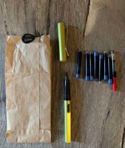 Перьевая ручка новая с блоками чернил