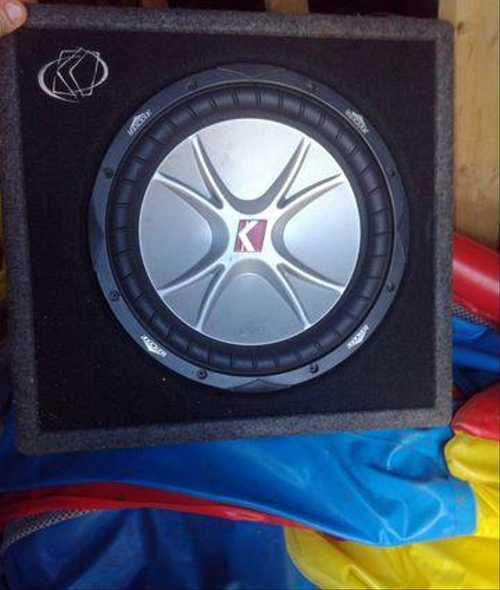 Продам автомобильный сабвуфер Kicker 12"