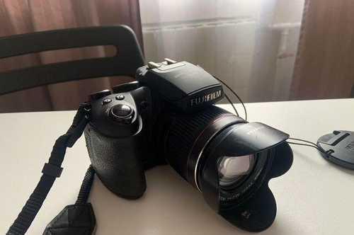 Зеркальный фотоаппарат Fujifilm Finepix HS 20 exr