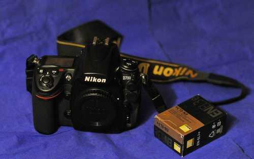 Зеркальный фотоаппарат Nikon D700 (body)