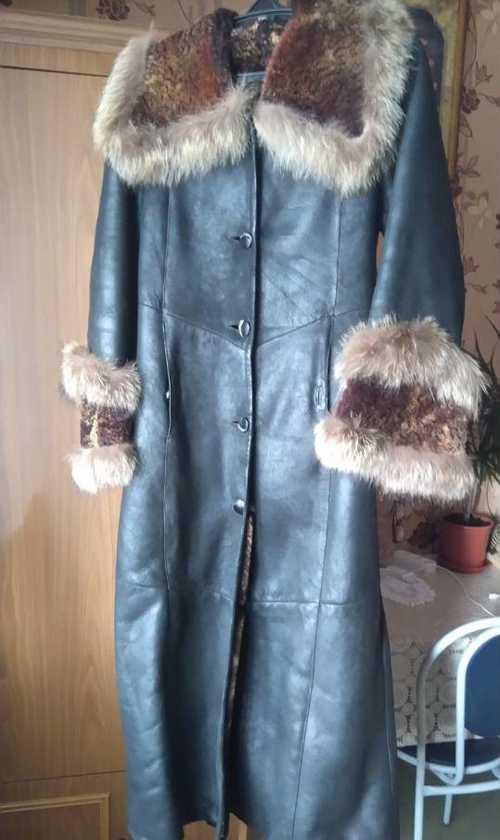 Продам кожаное пальто
