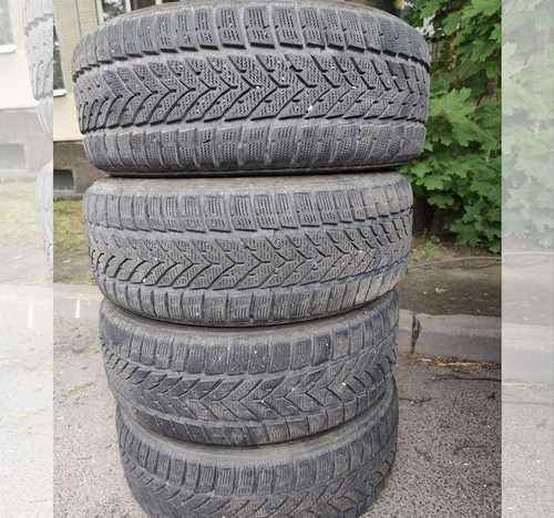 Vredestein Nord-Trac 205/55 R16 94Q