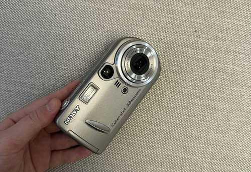 Цифровой фотоаппарат sony cybershot dsc p-92 (y2k)