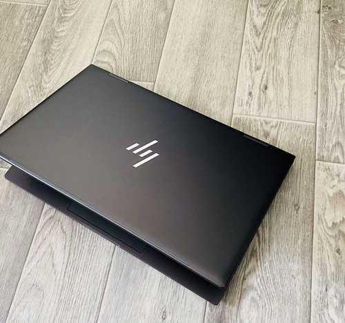 Ноутбук HP Envy x360 - 2023