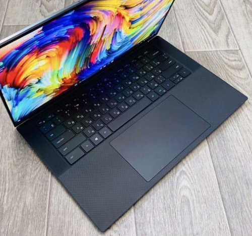 Ноутбук Dell Core i7 (32GB RAM) 2022