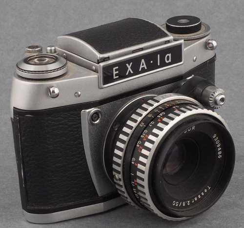 Фотоаппарат EXA-1a с Tessar 2,8/50 и Sonnar 4/135