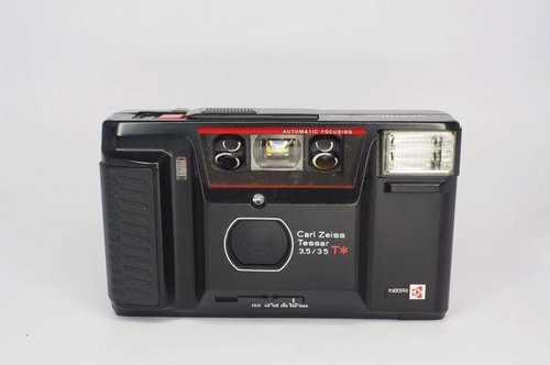 Пленочный фотоаппарат Yashica T AF (Kyocera)