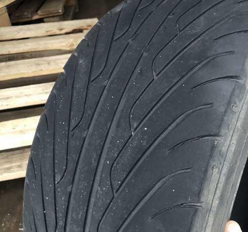 Yokohama Advan Winter V902 225/50 R16
