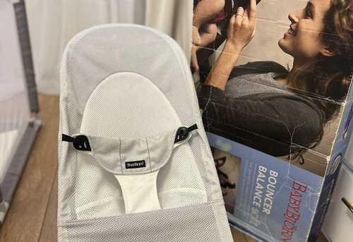 Кресло шезлонг babybjorn mesh