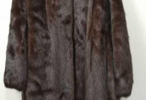 Шуба норковая с капюшоном 50-54 Fur natural