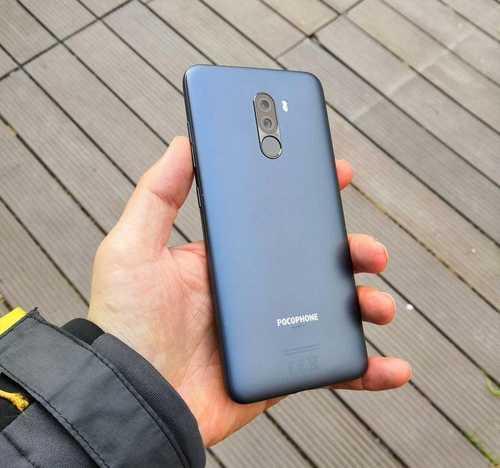 Xiaomi Pocophone F1, 6/64 ГБ