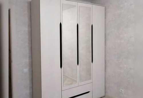 Современный шкаф 4-дверный с ящиками