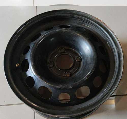 Диск штампованный r15 4x108