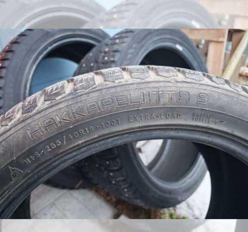 Nokian Tyres Hakkapeliitta 9 255/40 R19 100T