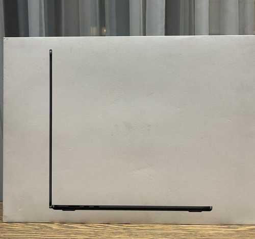 Macbook air 15 m2 8 256gb